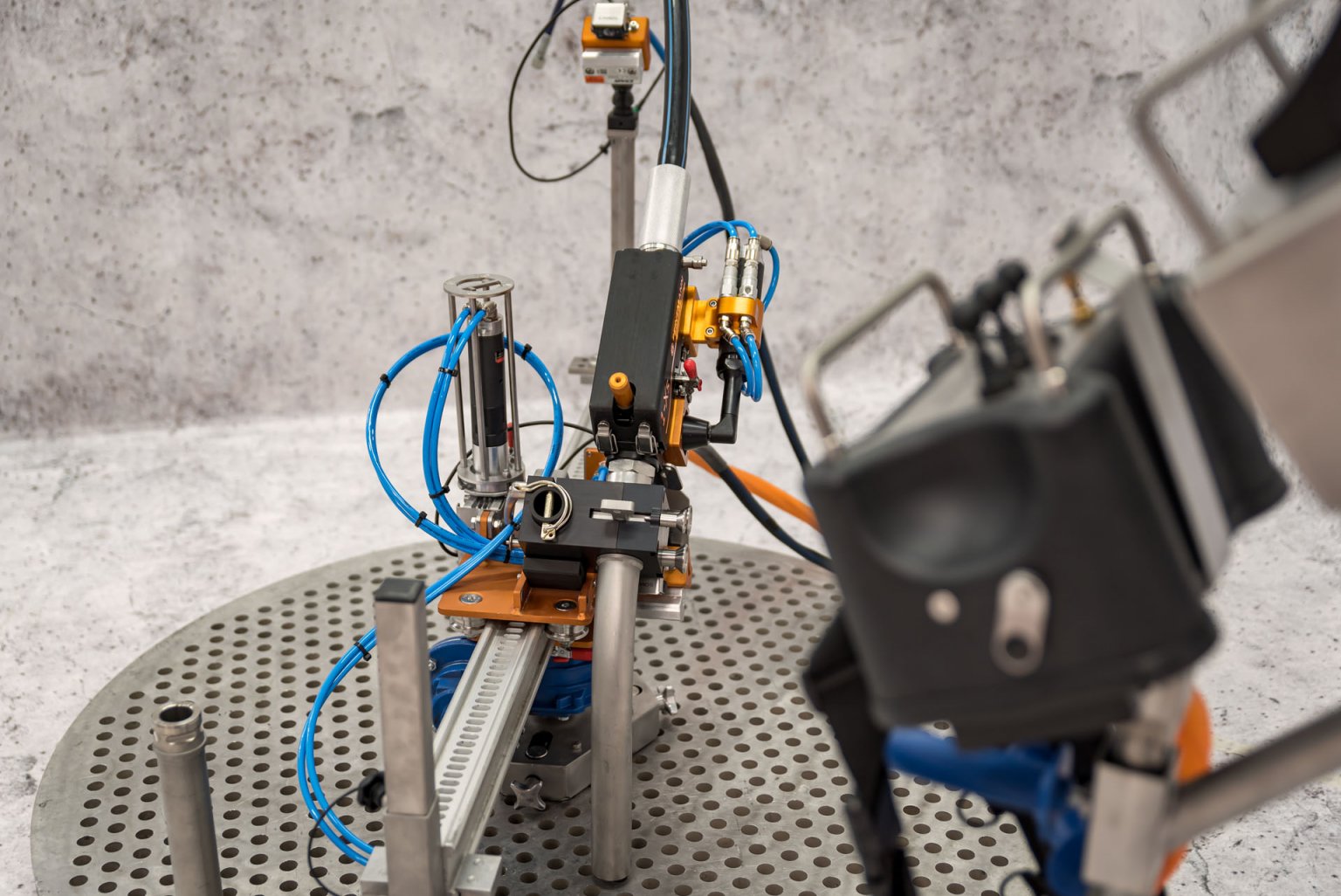 DOME CLEANER - Peinemann Equipment