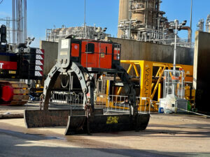 Peinemann Equipment - Extracting Solutions